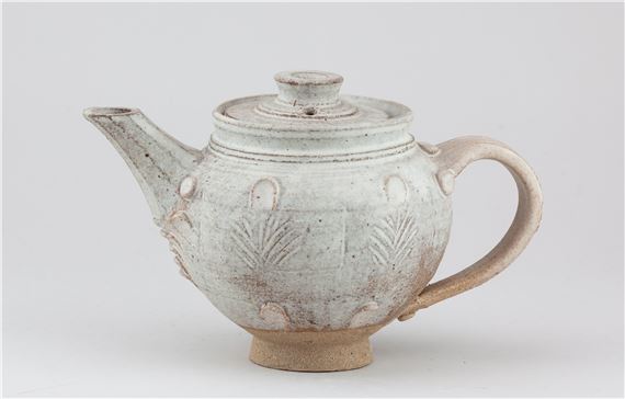 Ian Godfrey | KING & QUEEN IN COURT | MutualArt