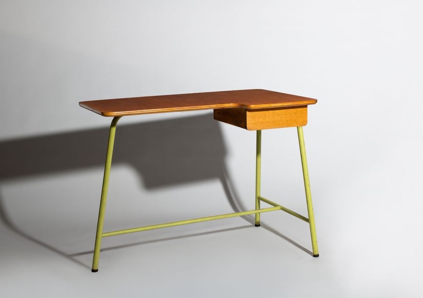 Jacques Hitier | Bureau ouvrant par un tiroir (1954 - 1955) | MutualArt