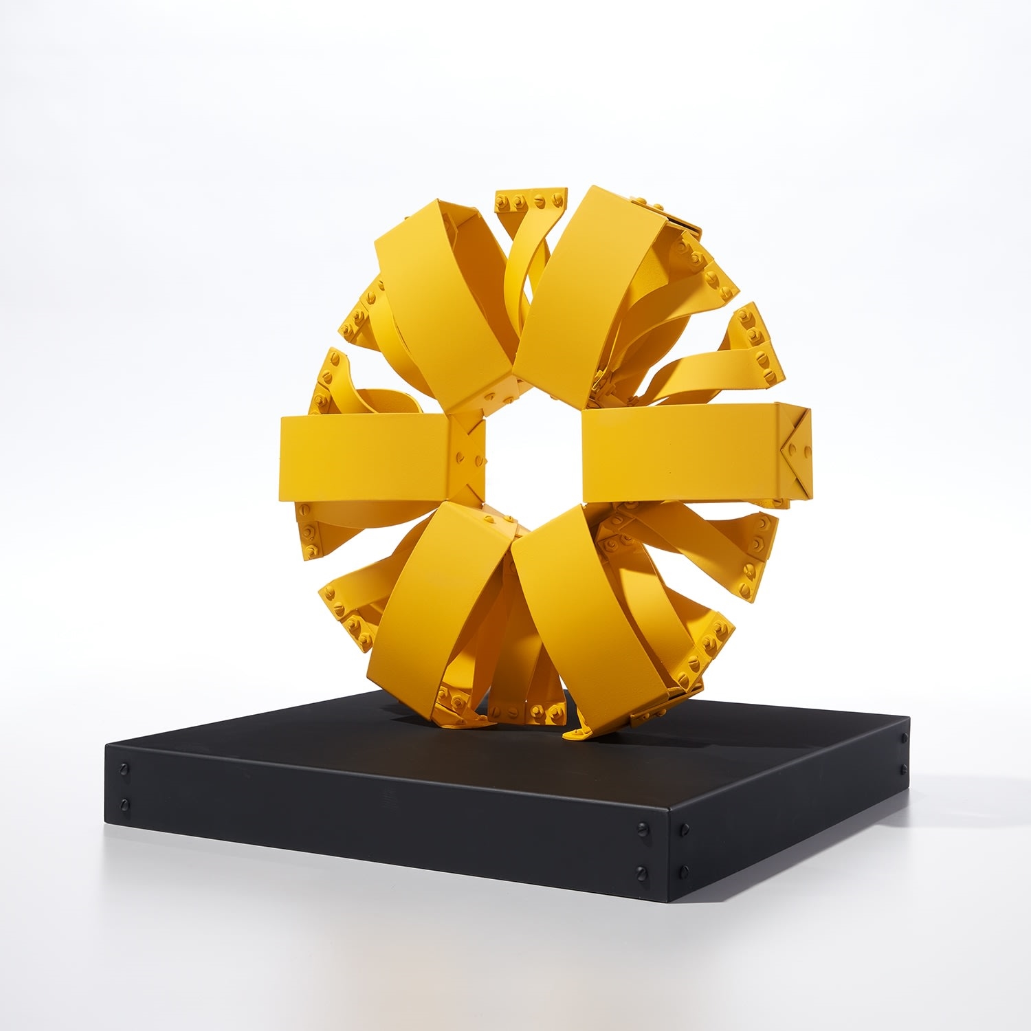 Edgar Negret | Estrella (1994) | MutualArt