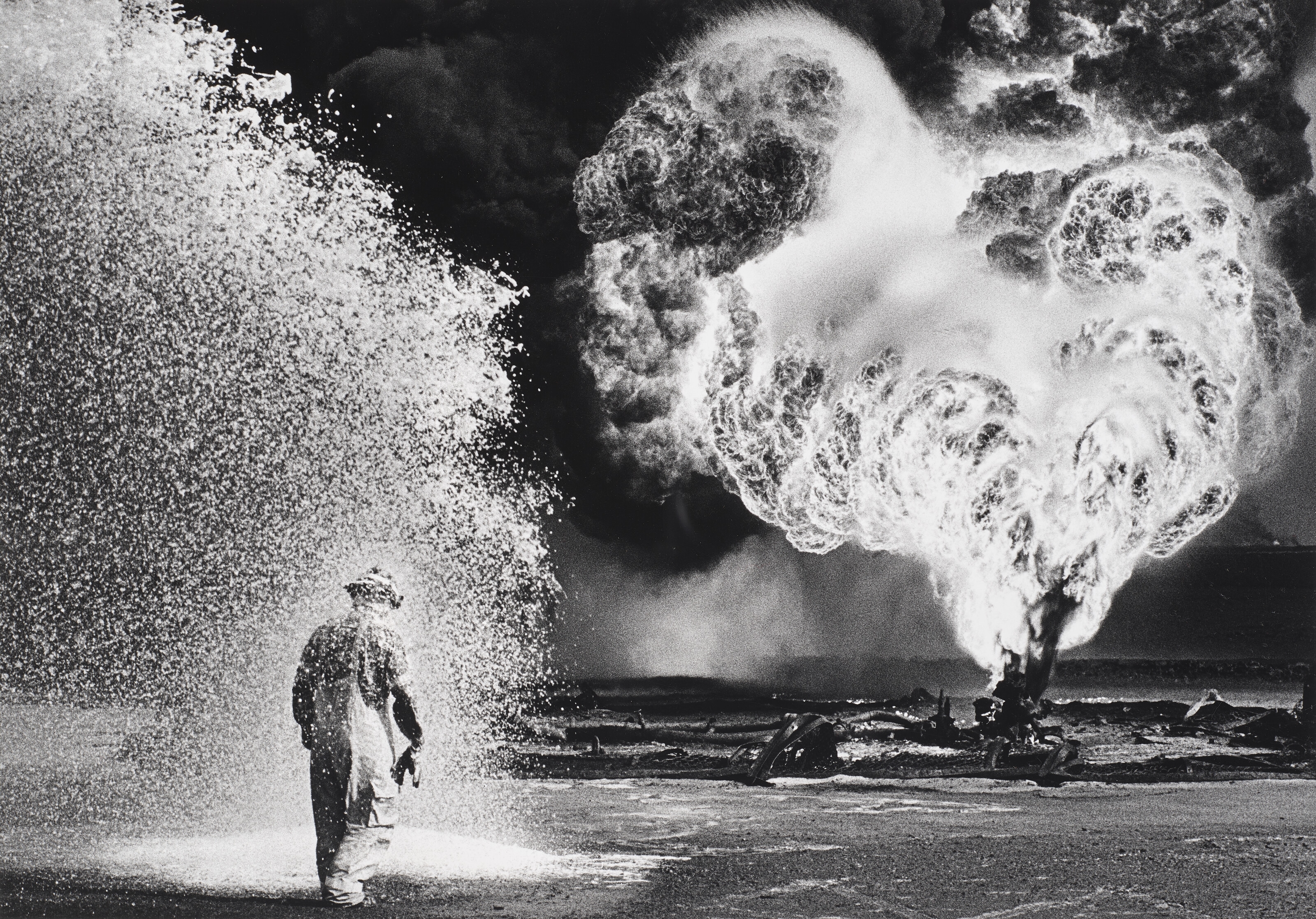 Sebastião Salgado | Fireball, Greater Burhan Oil Field, Kuwait, 1991 ...