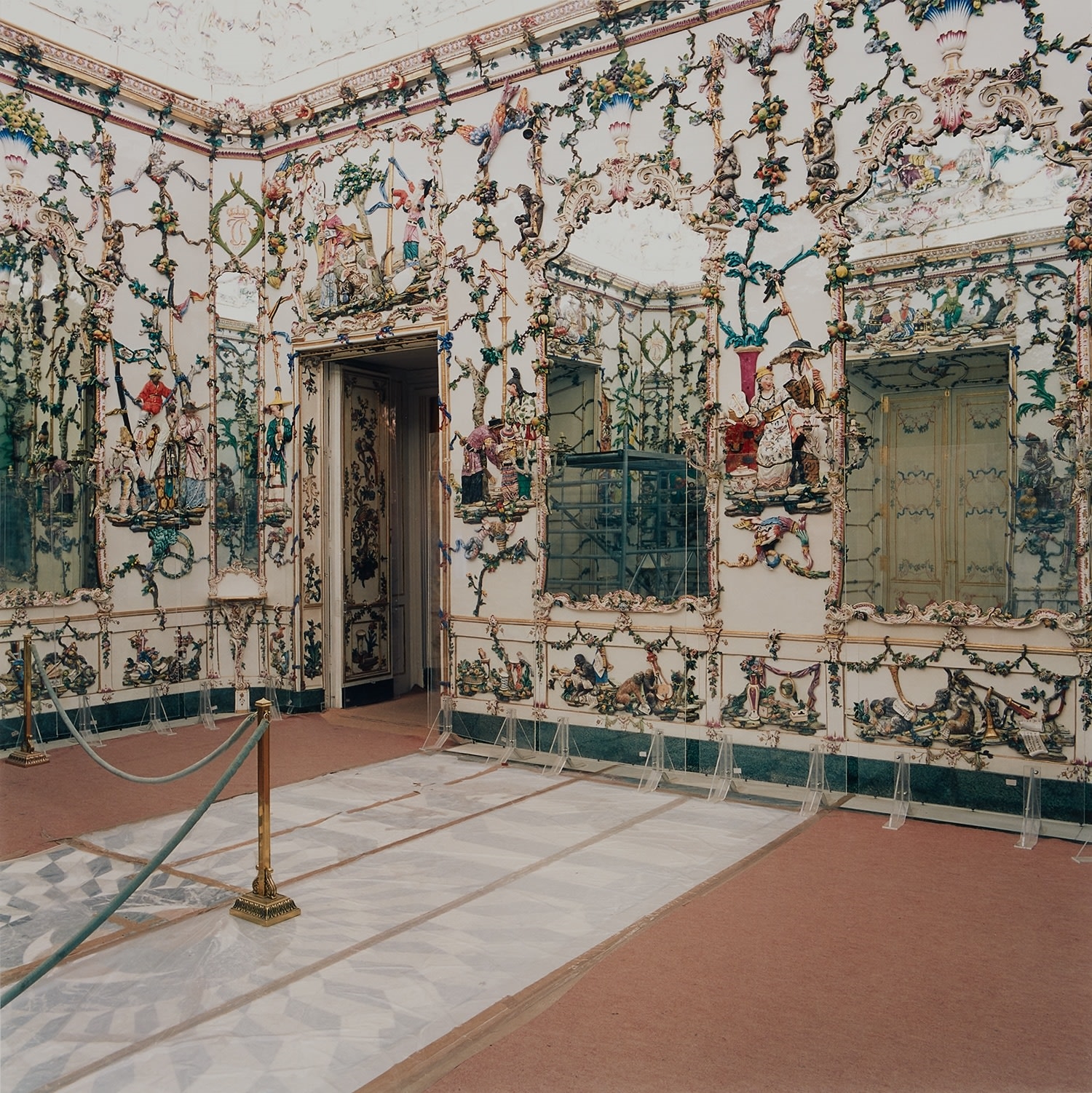 Candida Höfer | BEINECKE RARE BOOK & MANUSCRIPT LIBRARY, NEW HAVEN ...