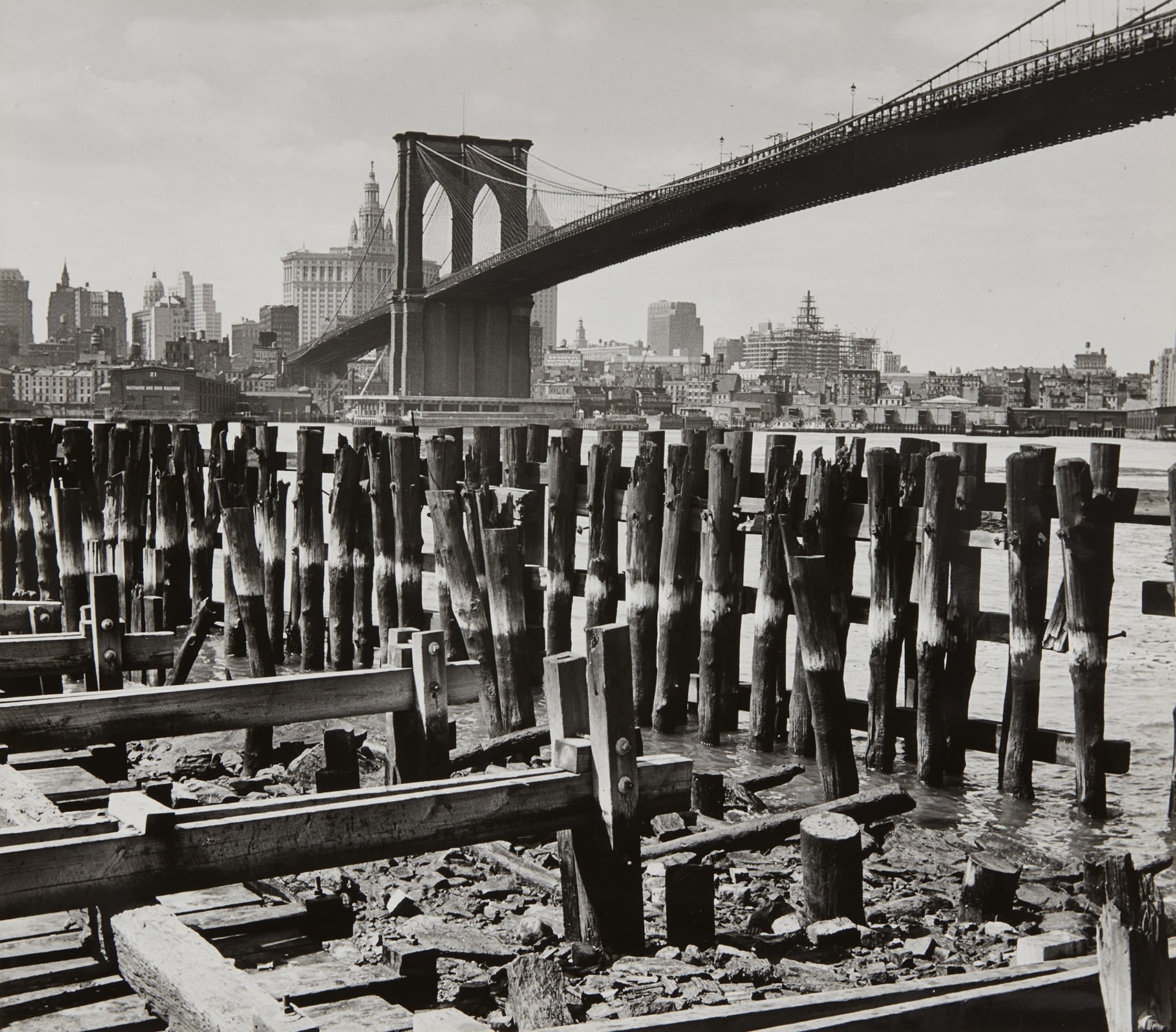 Andreas Feininger | N.Y. Brooklyn Bridge from Brooklyn Shore (1940 ...
