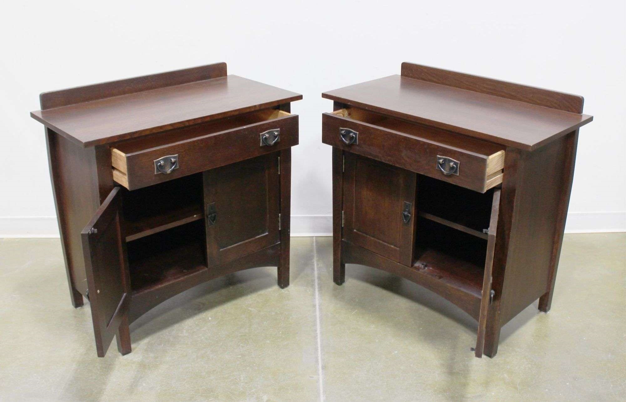Harvey Ellis | STICKLEY NIGHT TABLE PAIR | MutualArt