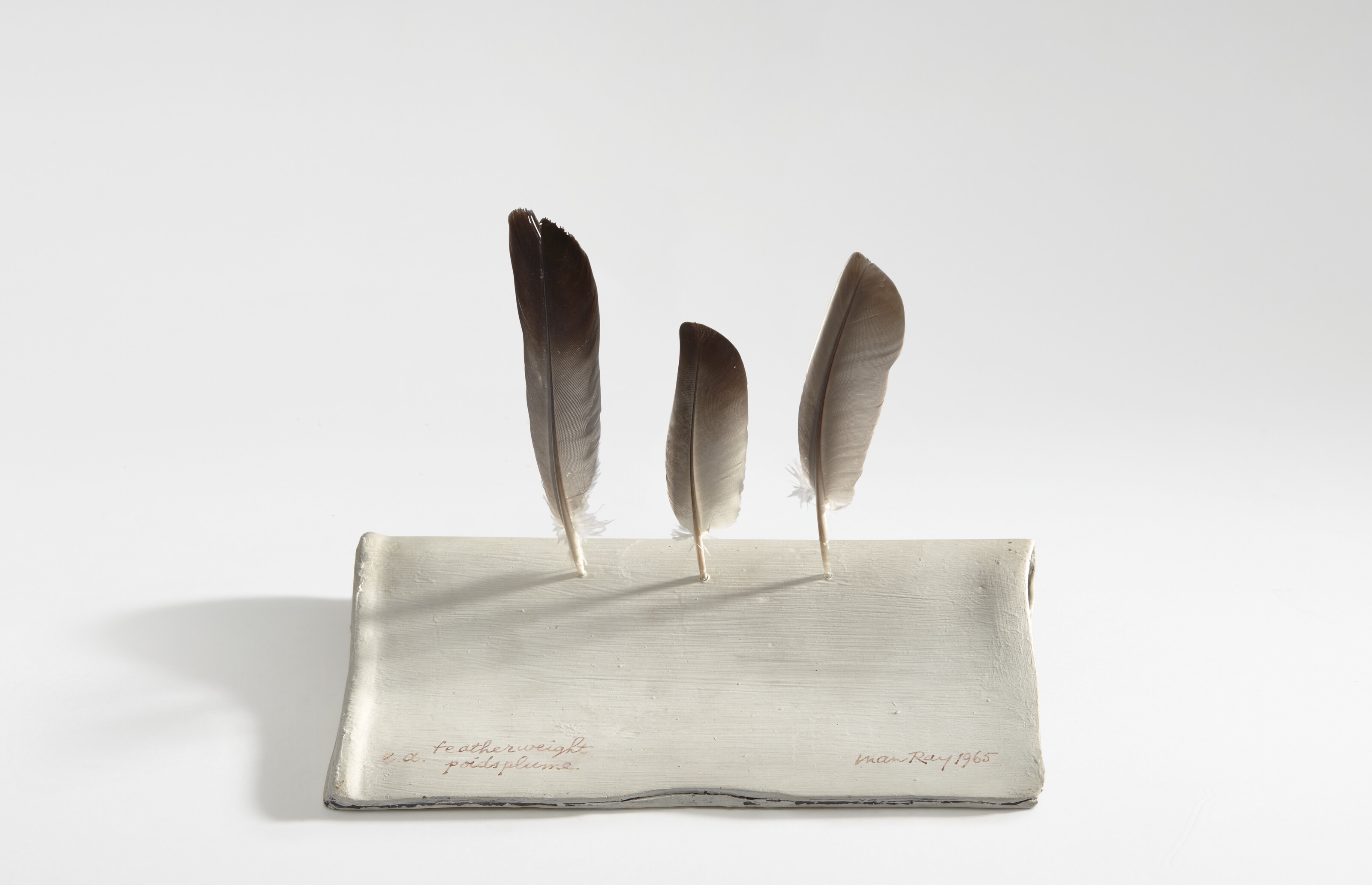 Man Ray | Featherweight ou Poids plume | MutualArt