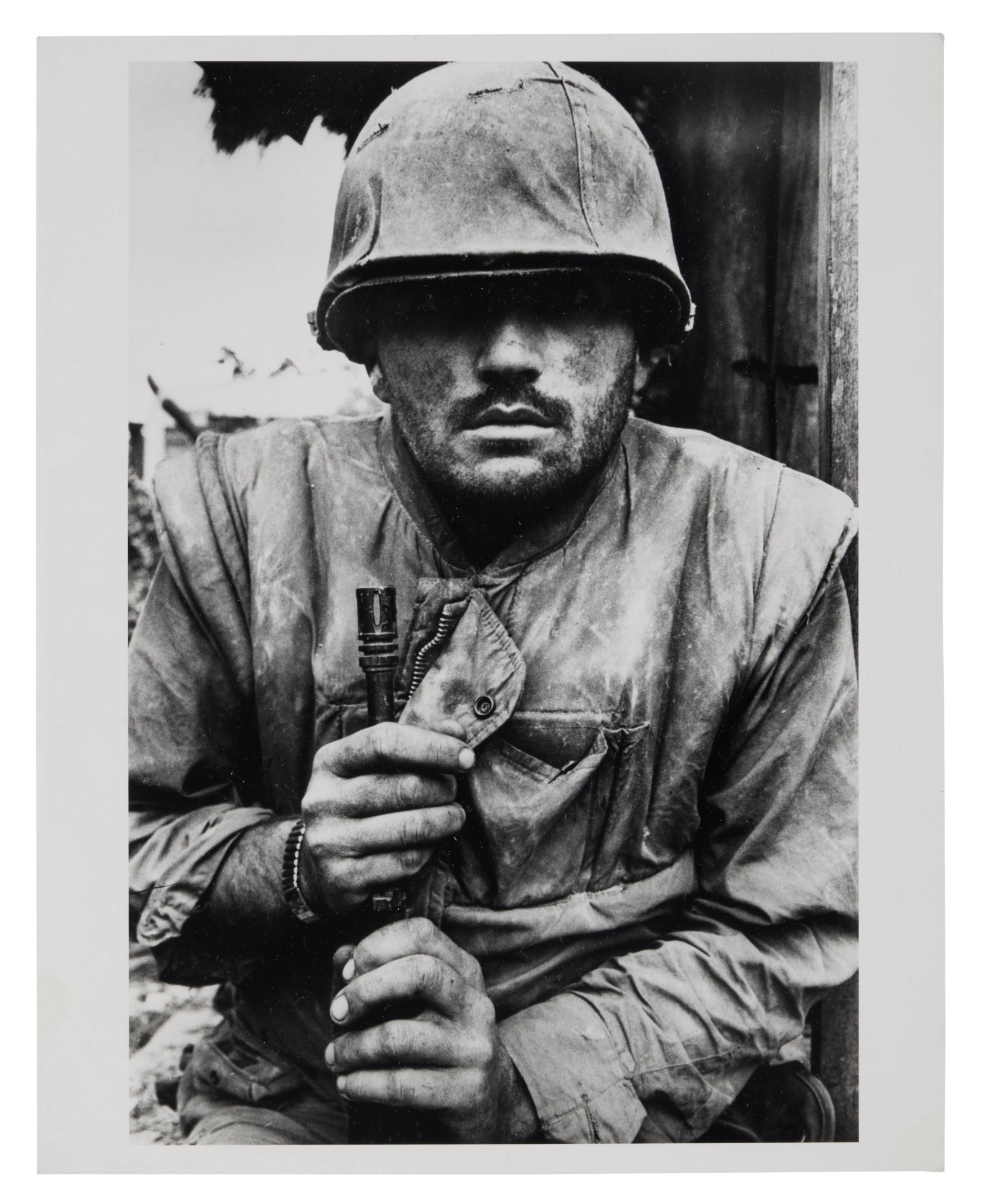 Don McCullin | Shell-shocked solider awaiting transportation away from ...