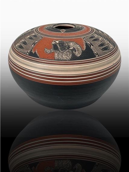 J. Harvey | A Signed Wallace Nez Navajo Pot | MutualArt