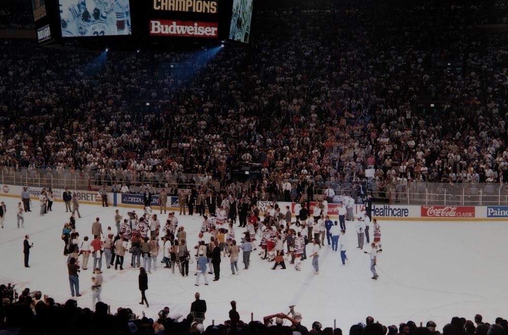 Rob Arra | VICTORY ON ICE (1994) | MutualArt
