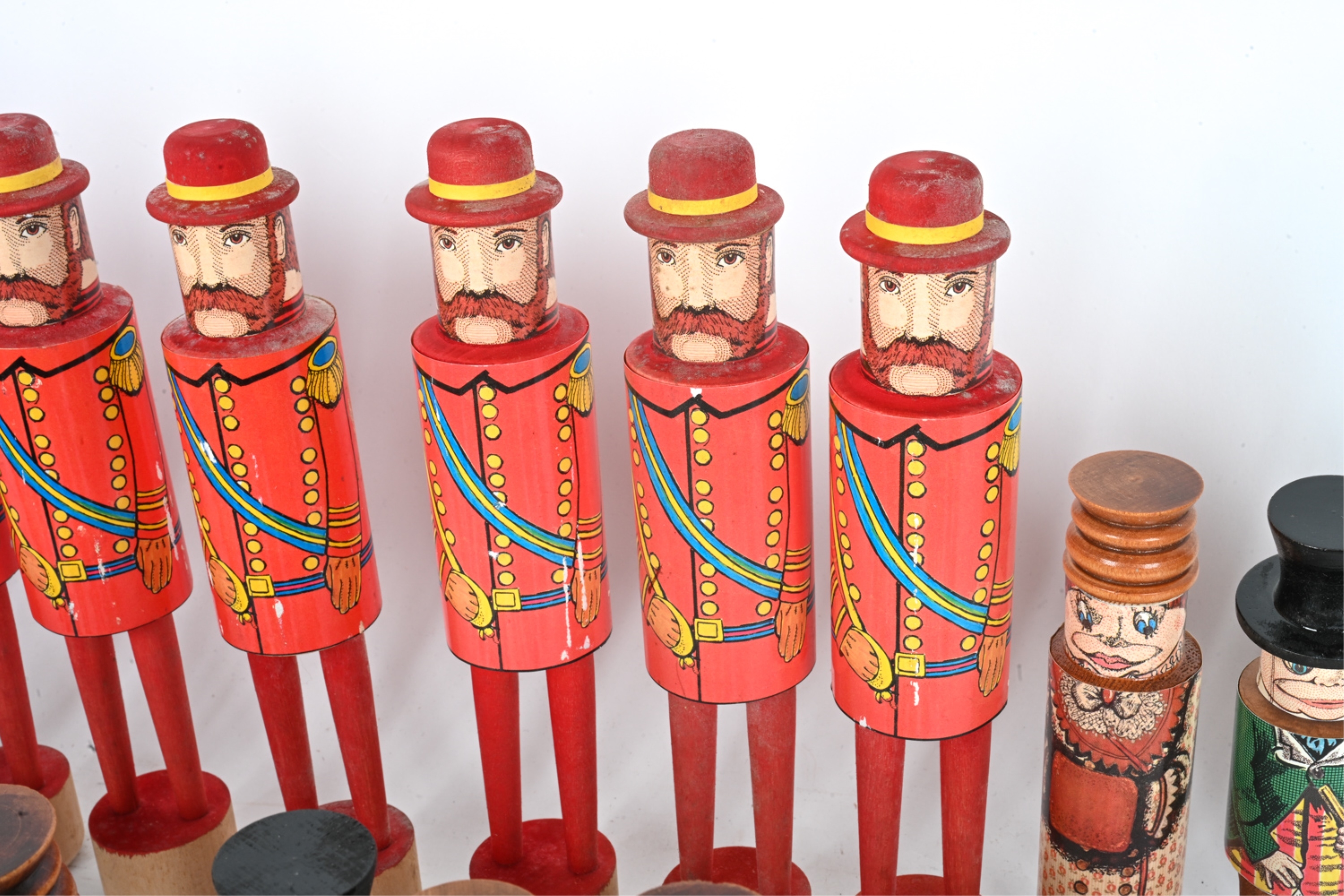 Bill Bell | GROUPING OF BILL BELL COLLECTIBLE WOODEN FIGURES | MutualArt