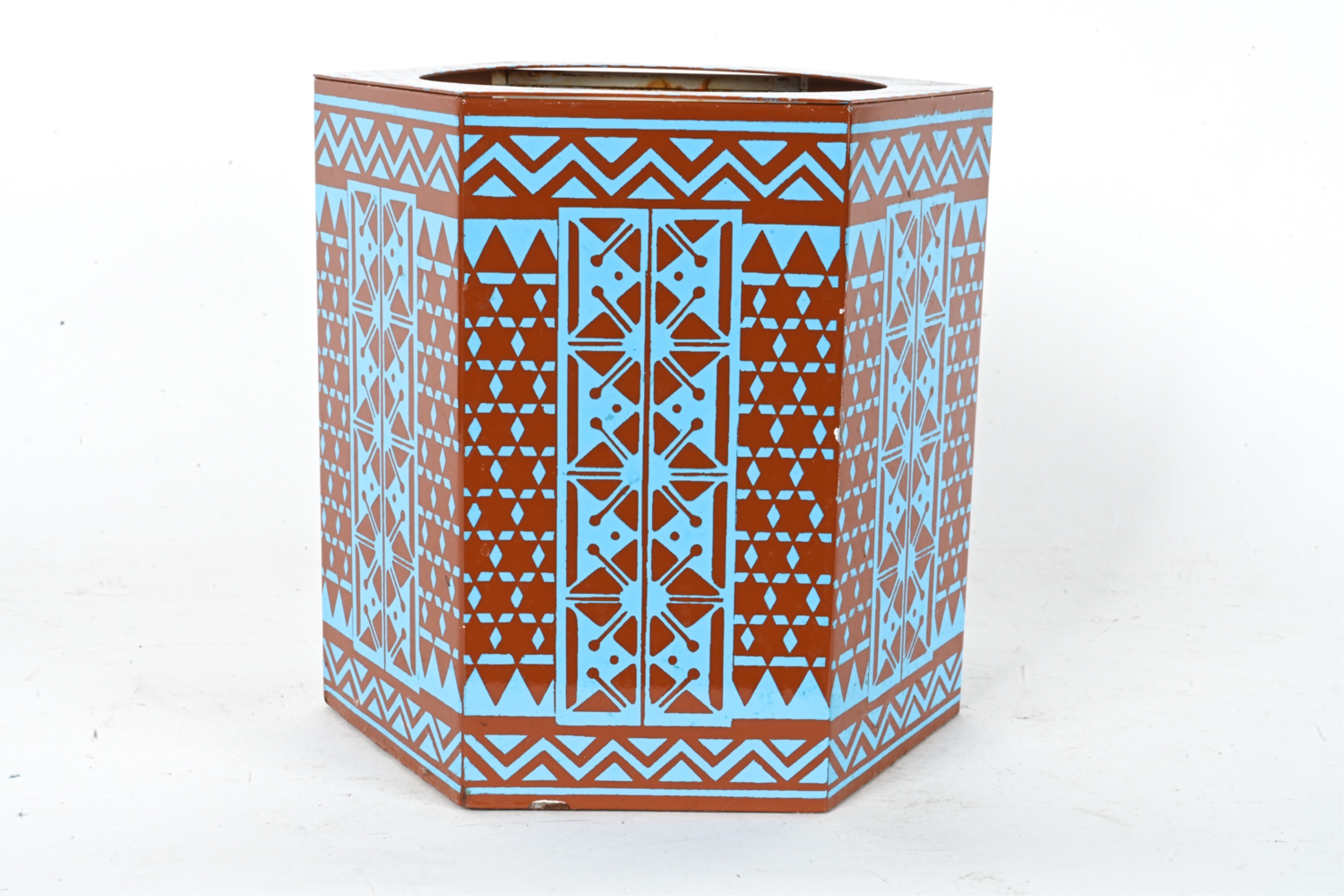 Bill Bell | BILL BELL OP-ART METAL PLANTER | MutualArt