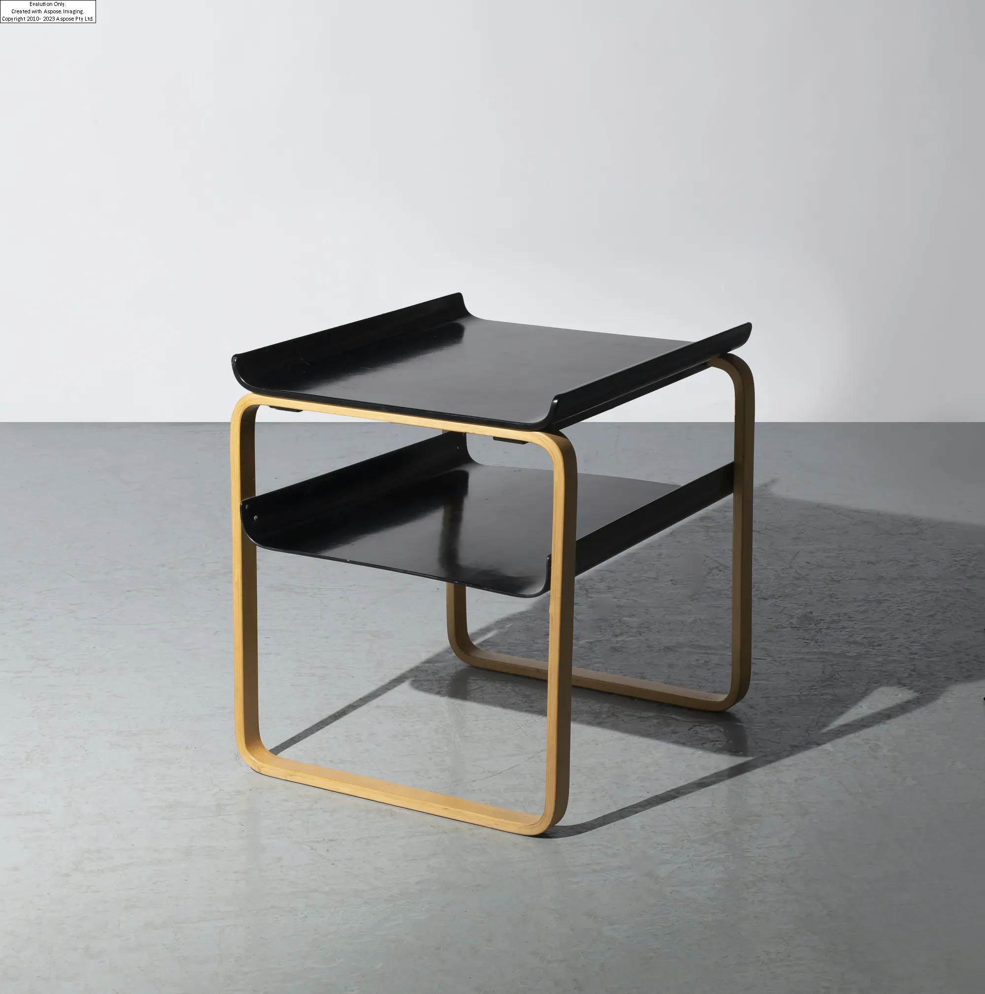 Alvar Aalto | Table d'appoint mod. 915 - circa 1960 (Circa 1960 ...