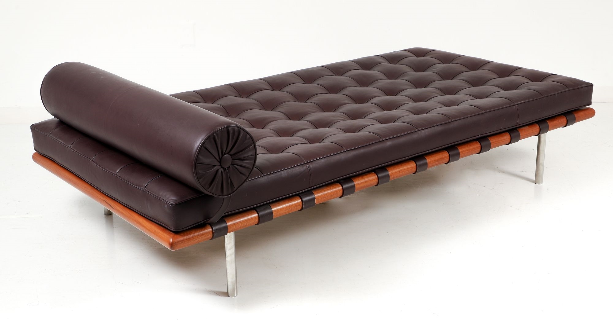 Ludwig Mies van der Rohe | Mies van der Rohe for Knoll Barcelona Couch ...