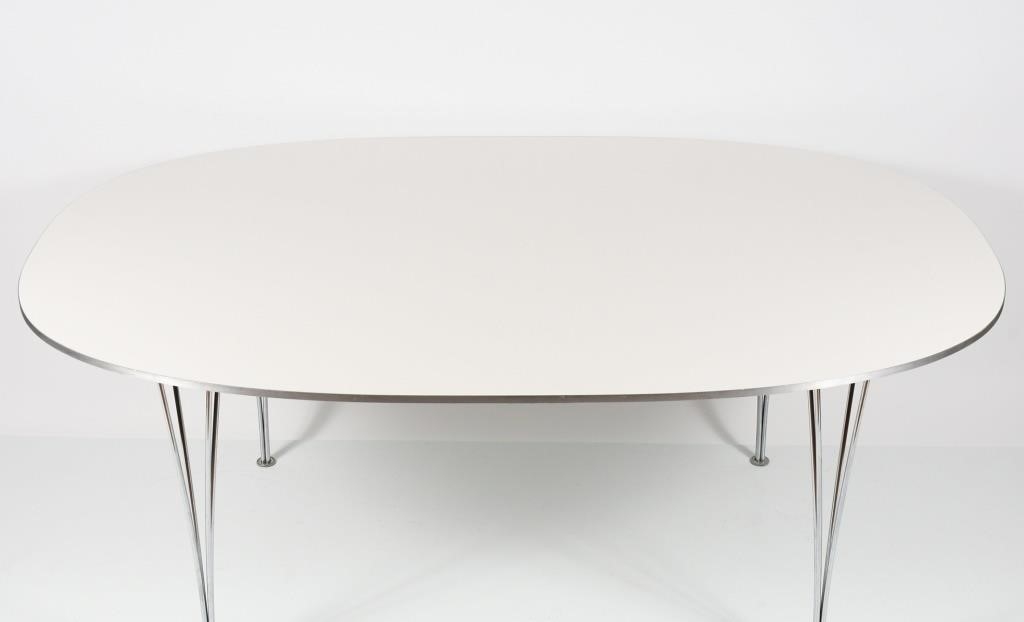 Arne Jacobsen | DANISH FRITZ HANSEN DINING TABLE | MutualArt