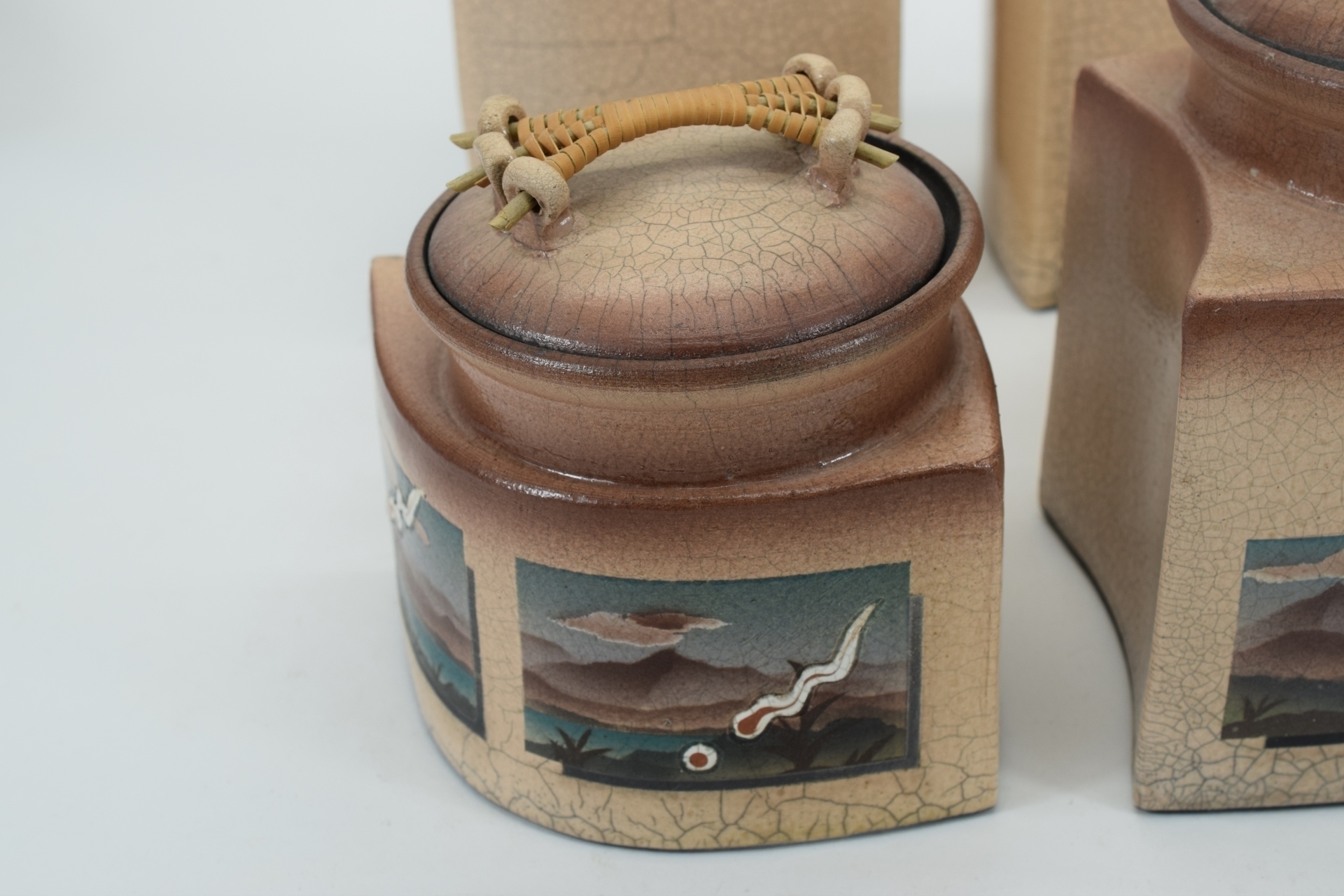 Ken Jensen | SET 4 SIGNED KEN JENSEN RAKU LIDDED POTTERY JARS | MutualArt