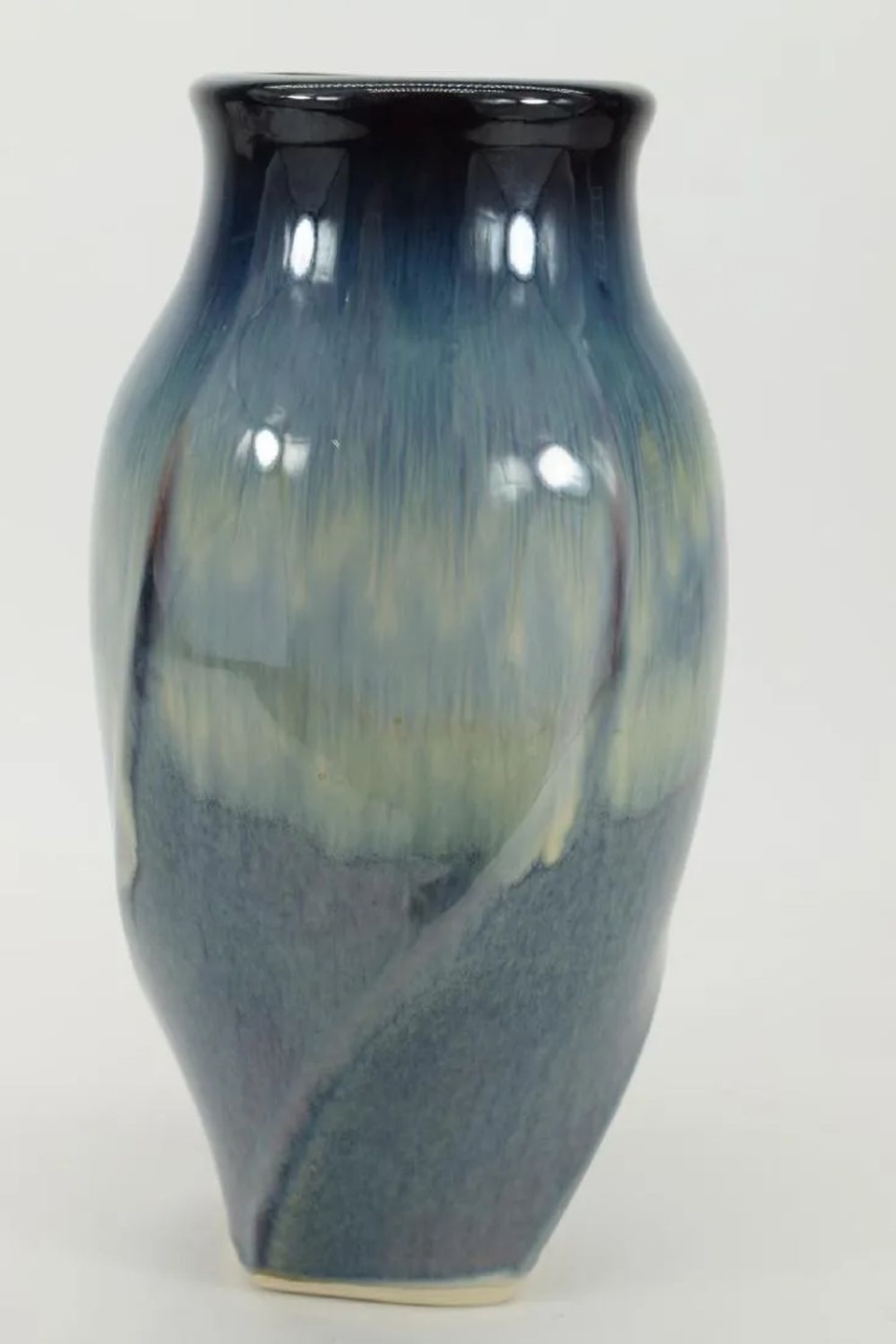 Bill Campbell | BILL CAMPBELL POTTERY BLUE GLAZE VASE | MutualArt