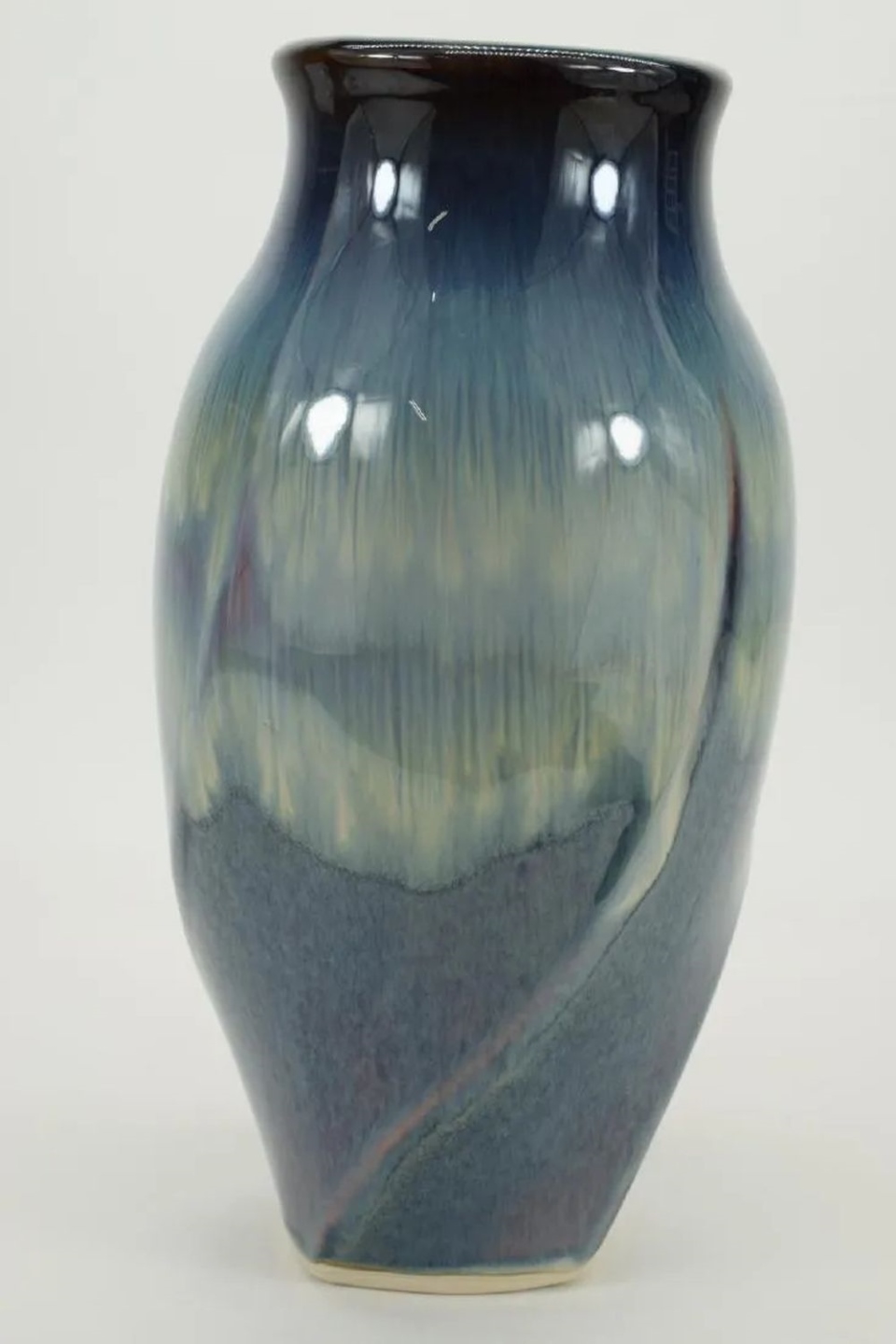 Bill Campbell | BILL CAMPBELL POTTERY BLUE GLAZE VASE | MutualArt