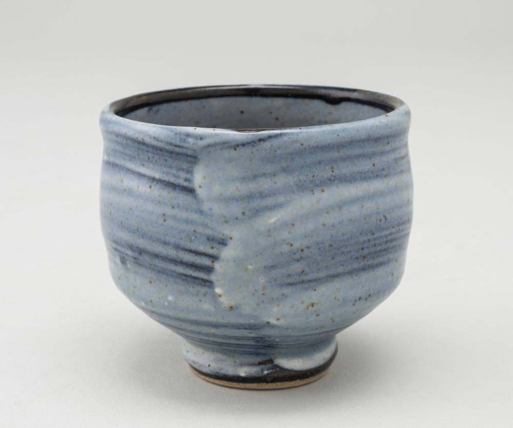 Wayne Ngan | A Wayne Ngan studio art pottery vase | MutualArt