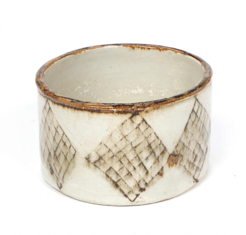 Gertrud Vasegaard | A small jar modelled in slightly oval shape (1970 ...