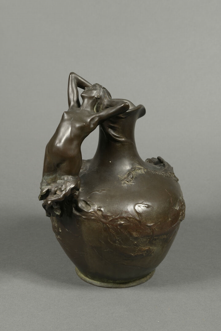 Auguste Ledru | Auguste LEDRU (1860-1902) Aiguière en bronze patiné à ...