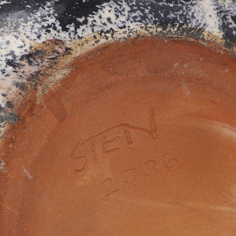 Sten Lykke Madsen | An earthenware vase with incised decor (2006 ...