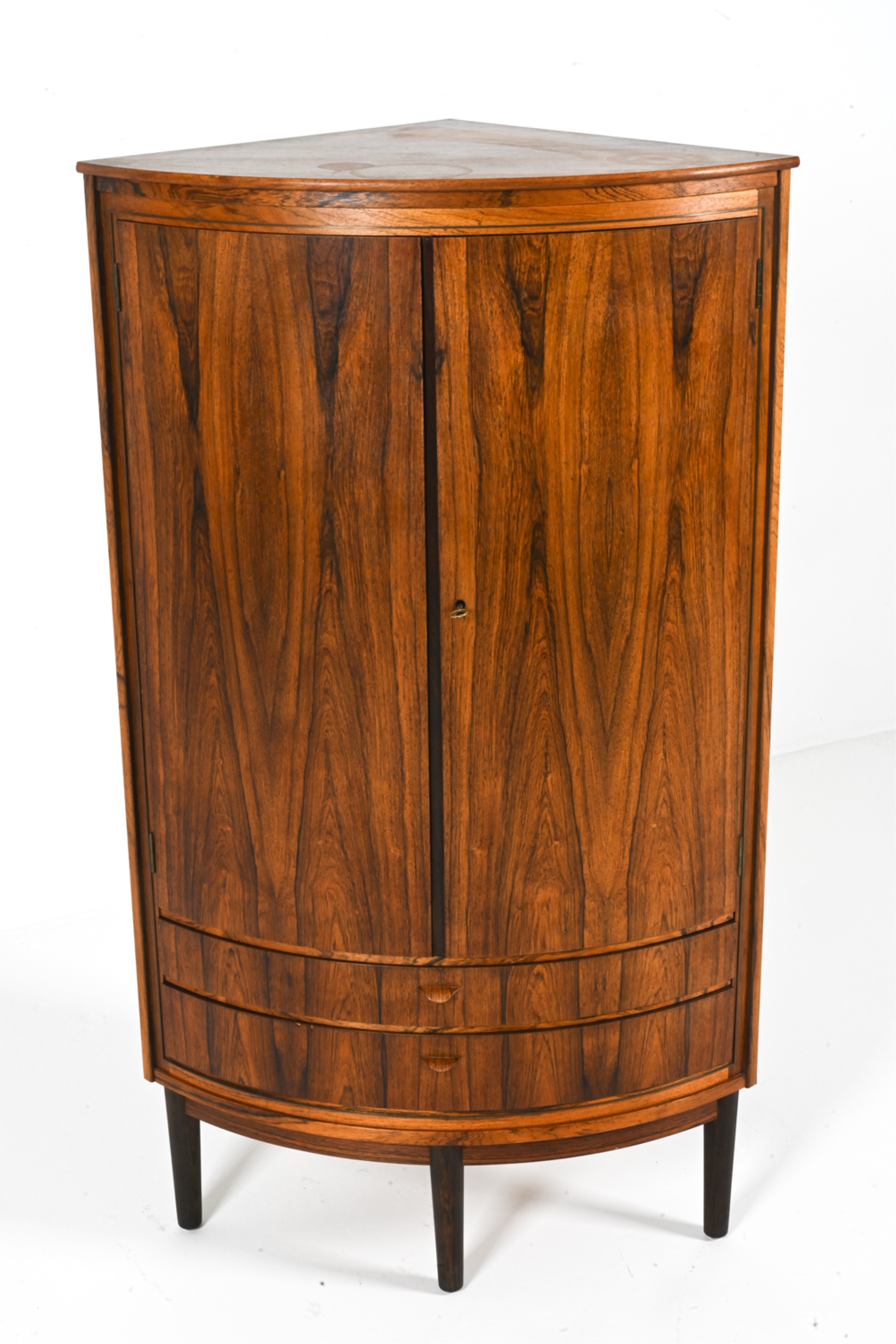 Agner Christoffersen | ROSEWOOD CORNER CABINET BY AGNER CHRISTOFFERSEN ...