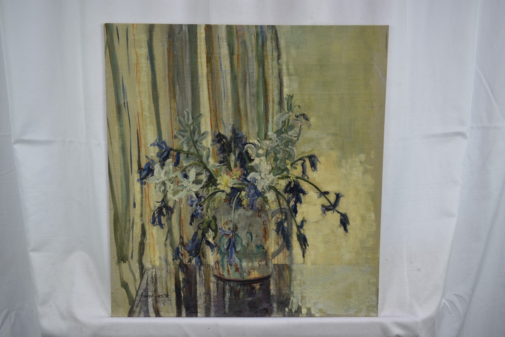 Amy Watt | oil on board - Spring flowers in a vase | MutualArt