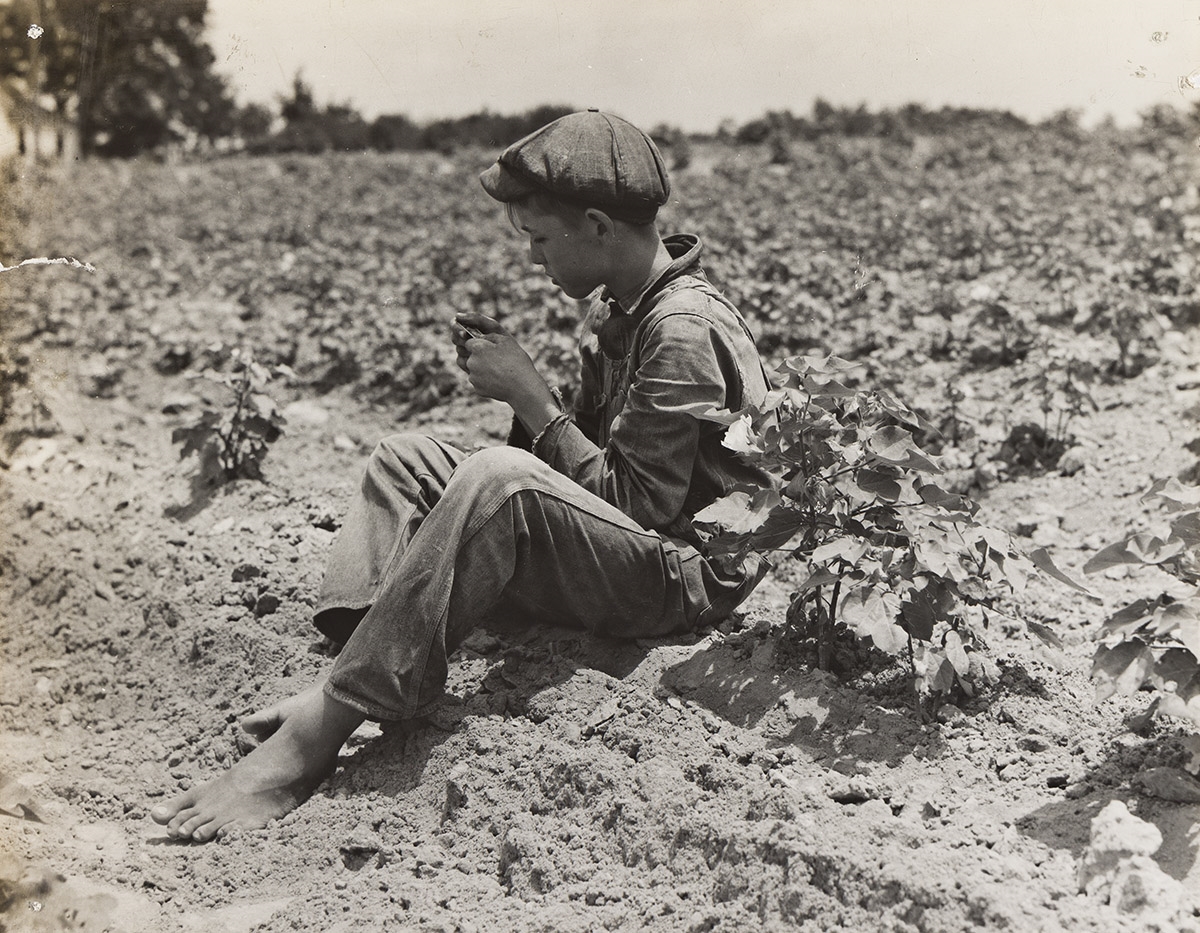 Dorothea Lange | WHITE ANGEL BREADLINE, SAN FRANCISCO (1933) | MutualArt