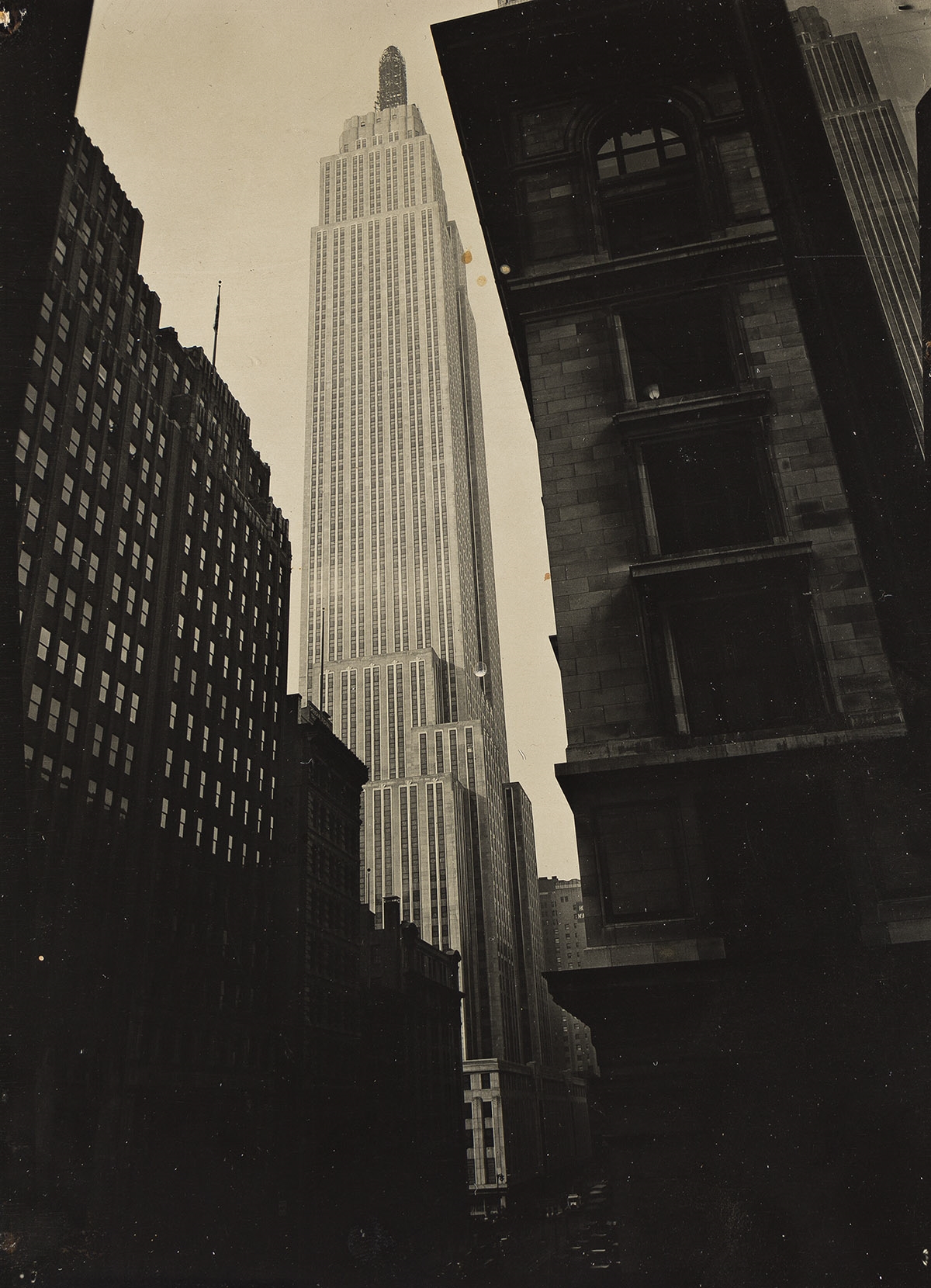 Lewis Hine | Derrick Man, Empire State Building (1930 - 1931) | MutualArt