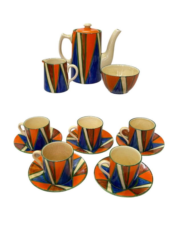 Clarice Cliff | Clarice Cliff Original Bizarre tankard form thirteen ...