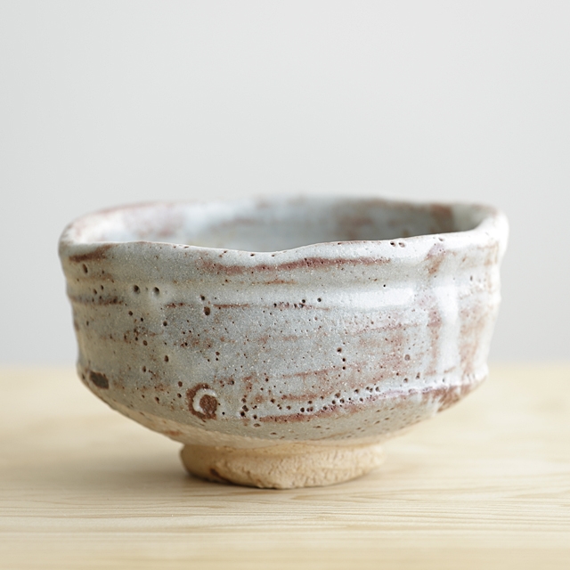 Saji Kotaro | Shino tea bowl (a set of 2 | MutualArt