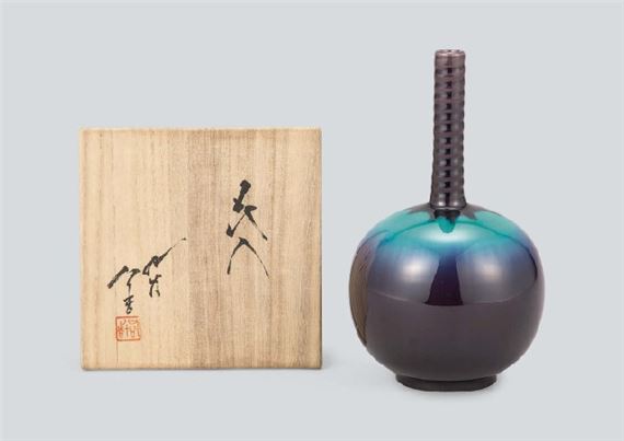 Tokuda Yasokichi III | Vase | MutualArt