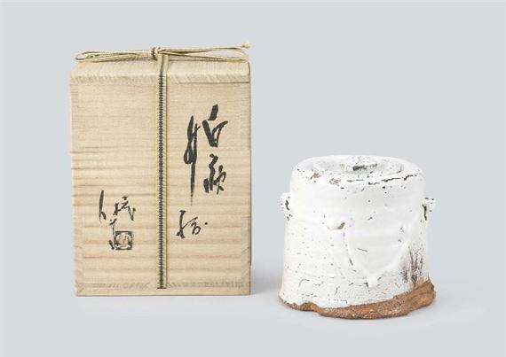 Miwa Kyūsetsu XI | White Hagi water container | MutualArt