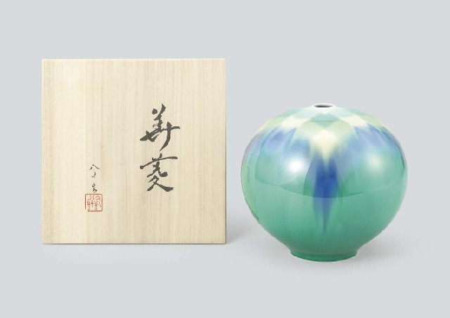 Tokuda Yasokichi IV | Color glazed vase | MutualArt
