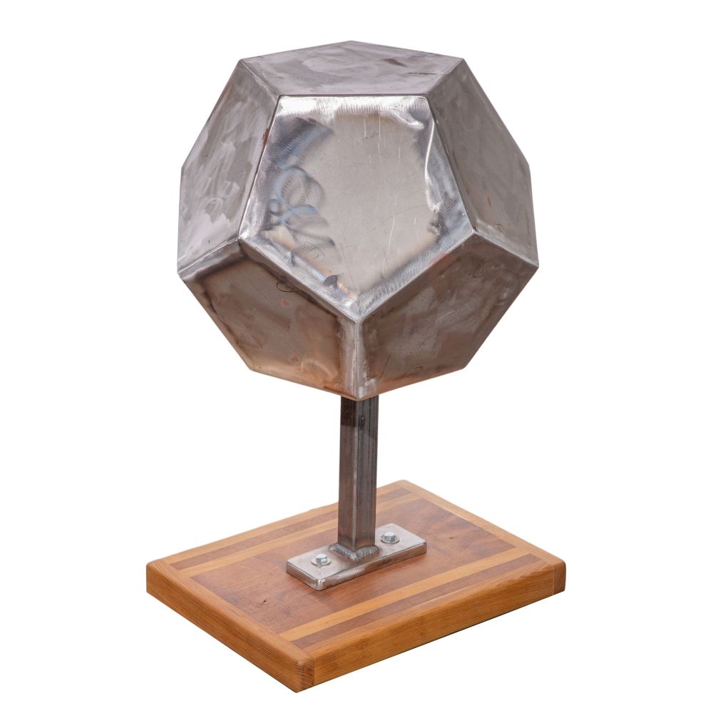 Kenneth Nelson | Sculpture | MutualArt