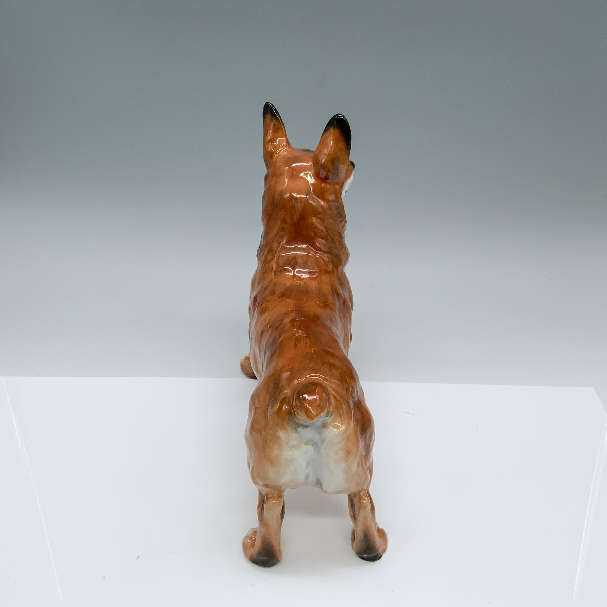 Frederick Daws | Rare Royal Doulton Spring Robin Dog Figurine, Corgi ...