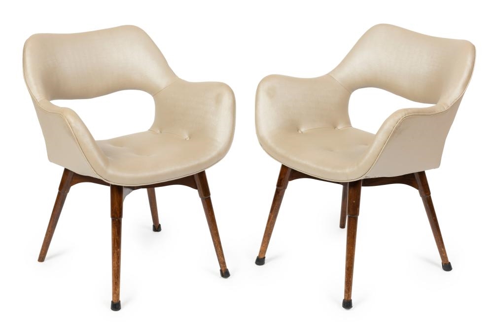 Grant Featherston | A pair of A310H chairs designed by Grant ...
