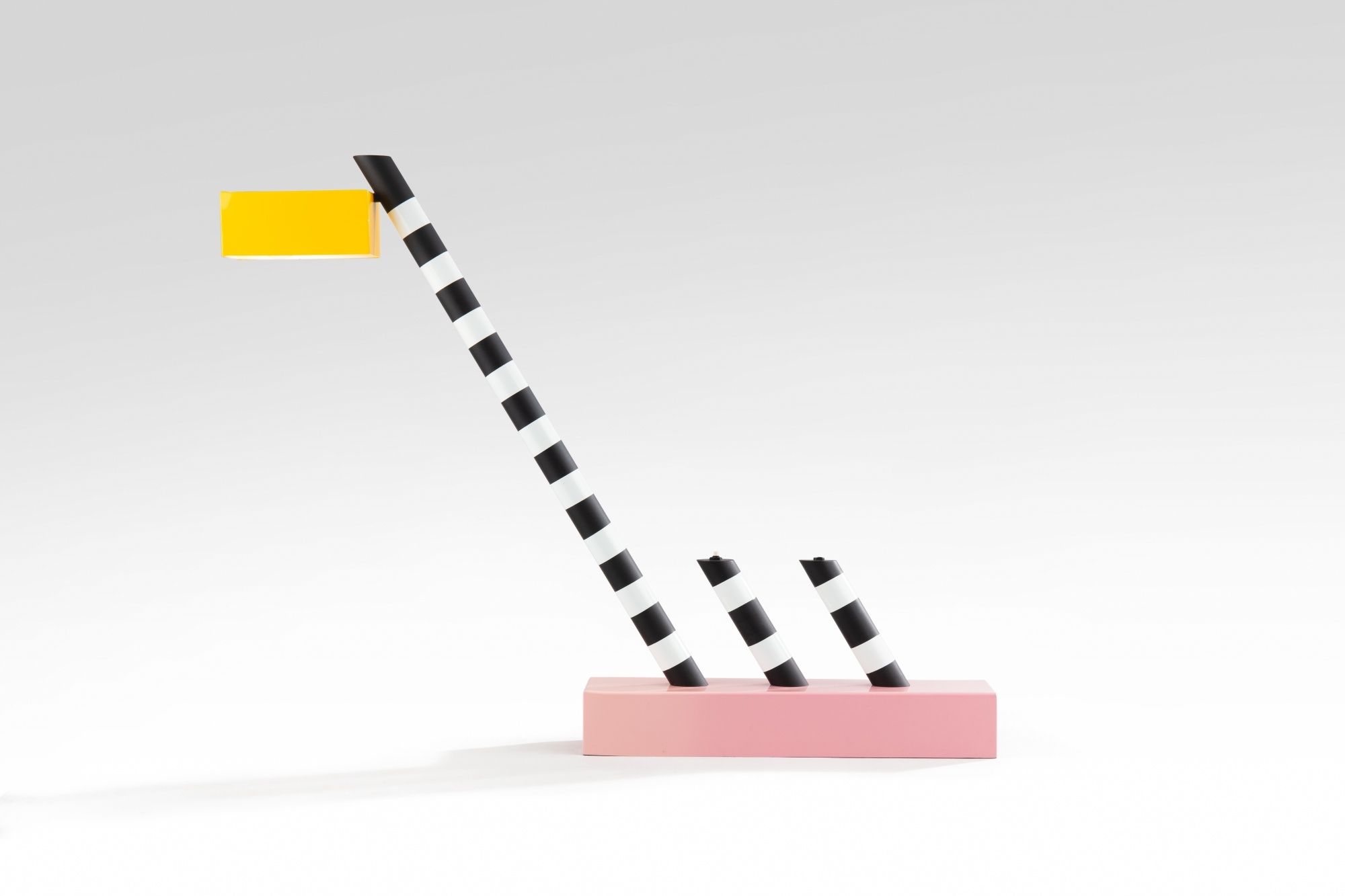 Michele de Lucchi | Lampe de table Oceanic (1981) | Compare similar ...