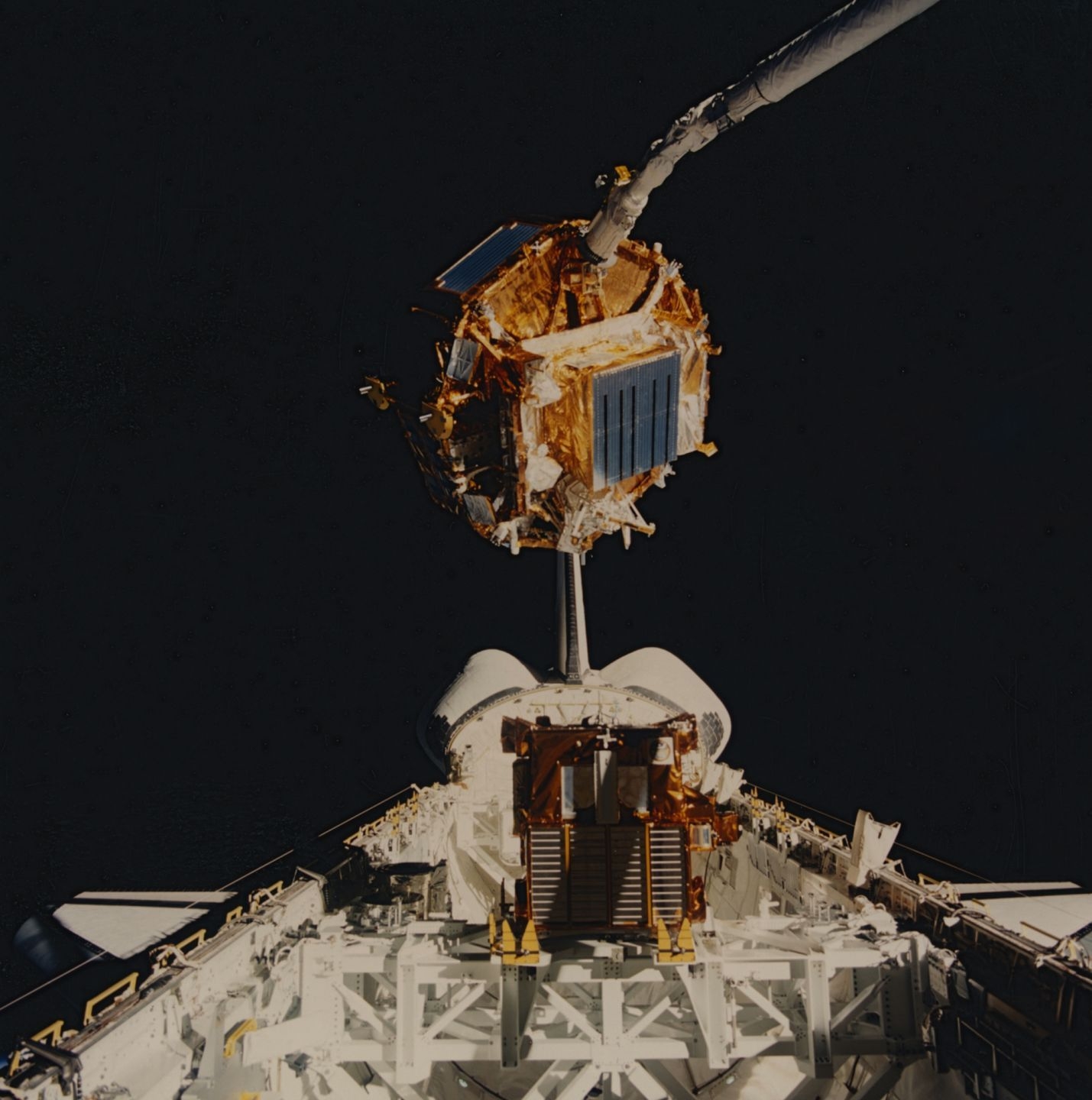 NASA | JAPANESE SPACE FLYER UNIT (1996) | MutualArt