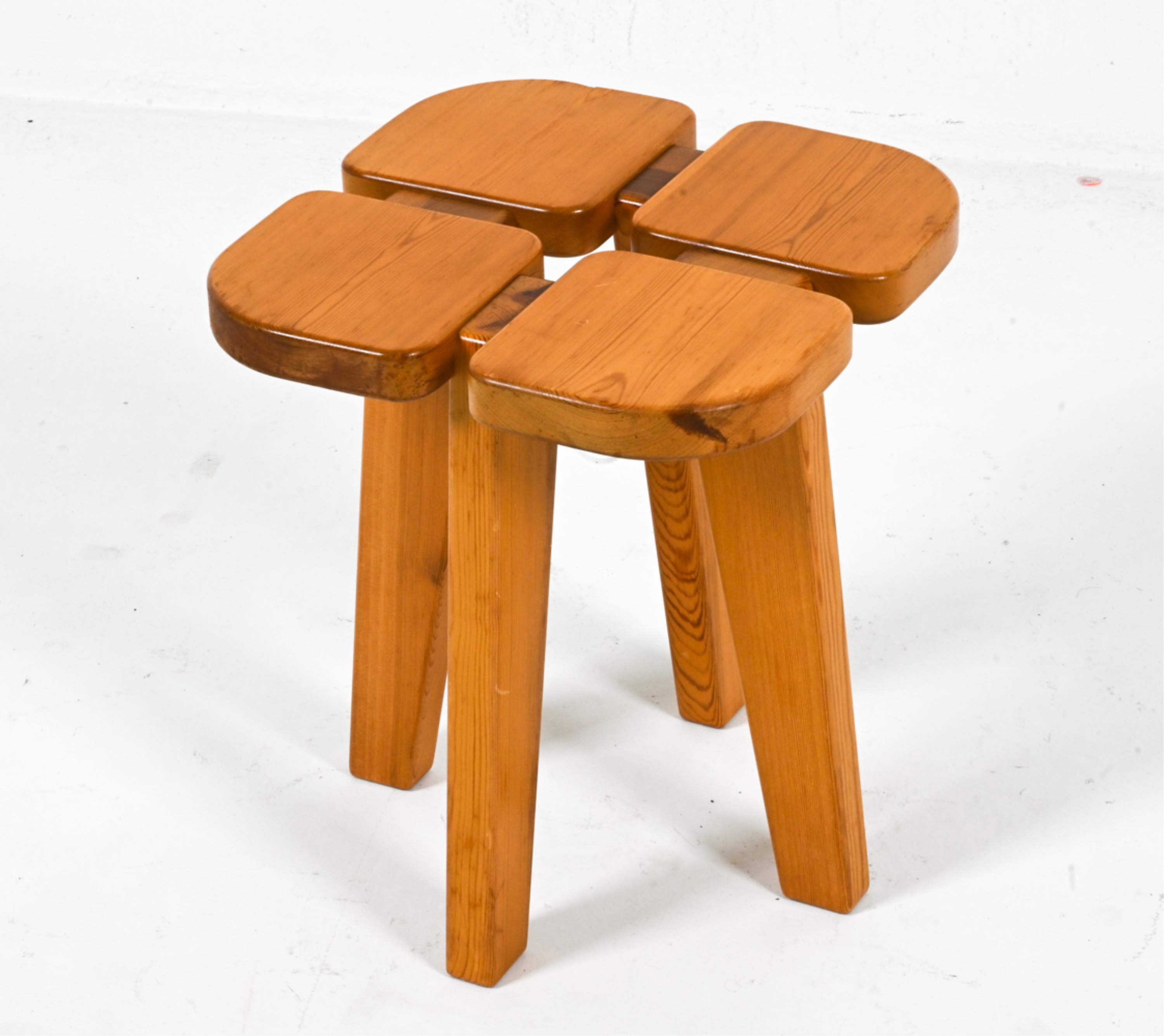 Rauni Peippo | Pine "Apila" (clover) stool by Rauni Peippo for ...