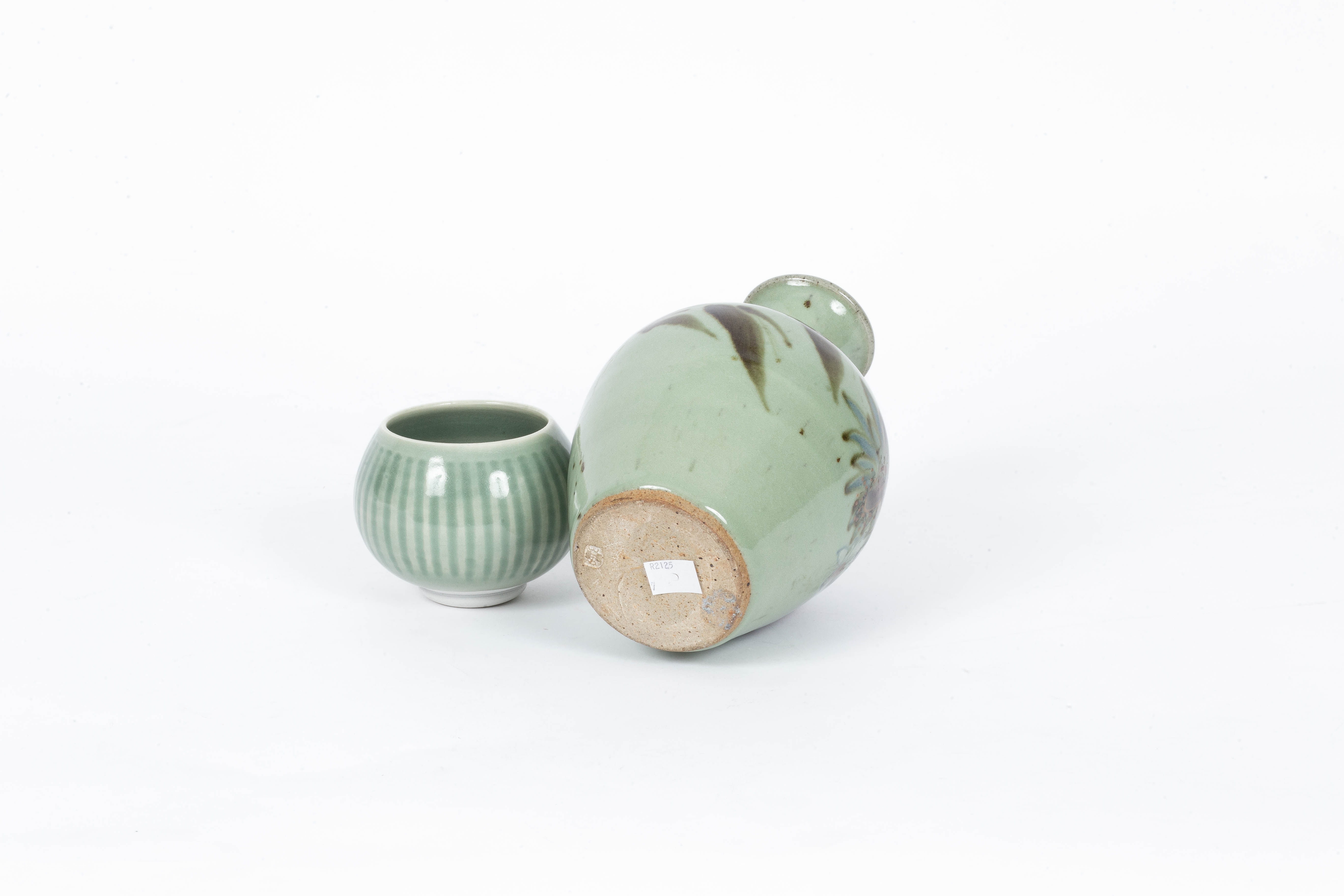 Simon Leach | Simon Leach (born 1956) a studio pottery bowl | MutualArt