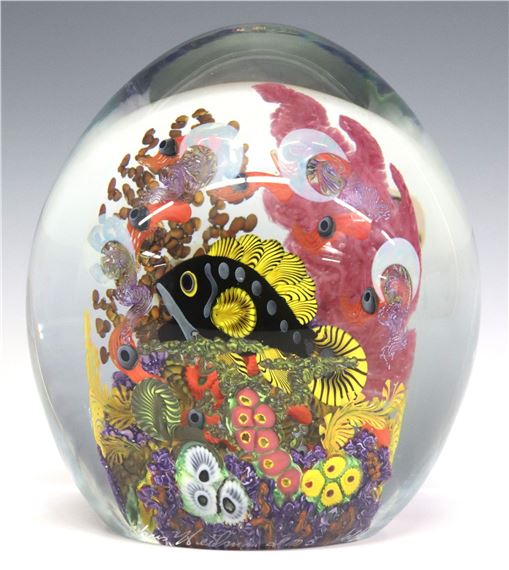 Chris Heilman | Studio art glass aquarium paperweight (2005) | MutualArt