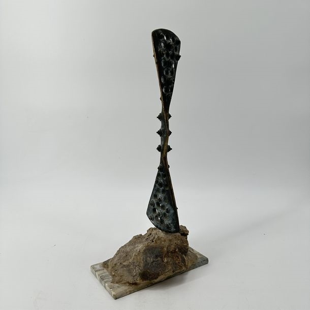 Antonio Virduzzo | Abstract bronze sculpture on stone base (Circa 1965 ...