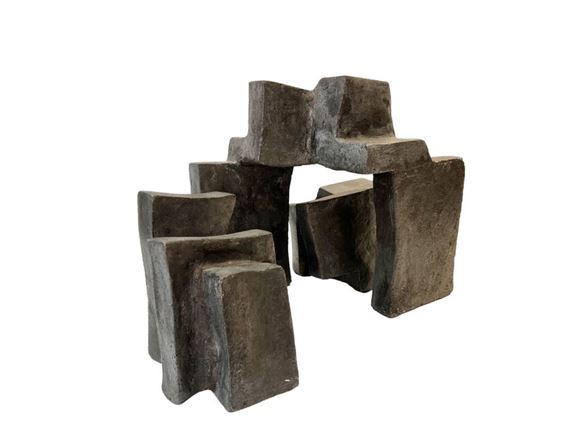 Parvine Curie | A sculpture in graphite clay with anthracite patina ...