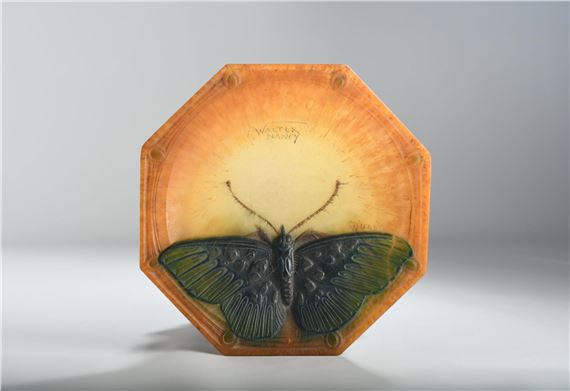 Amalric Walter | Assiette octogonale en pâte de verre à fond jaune ...