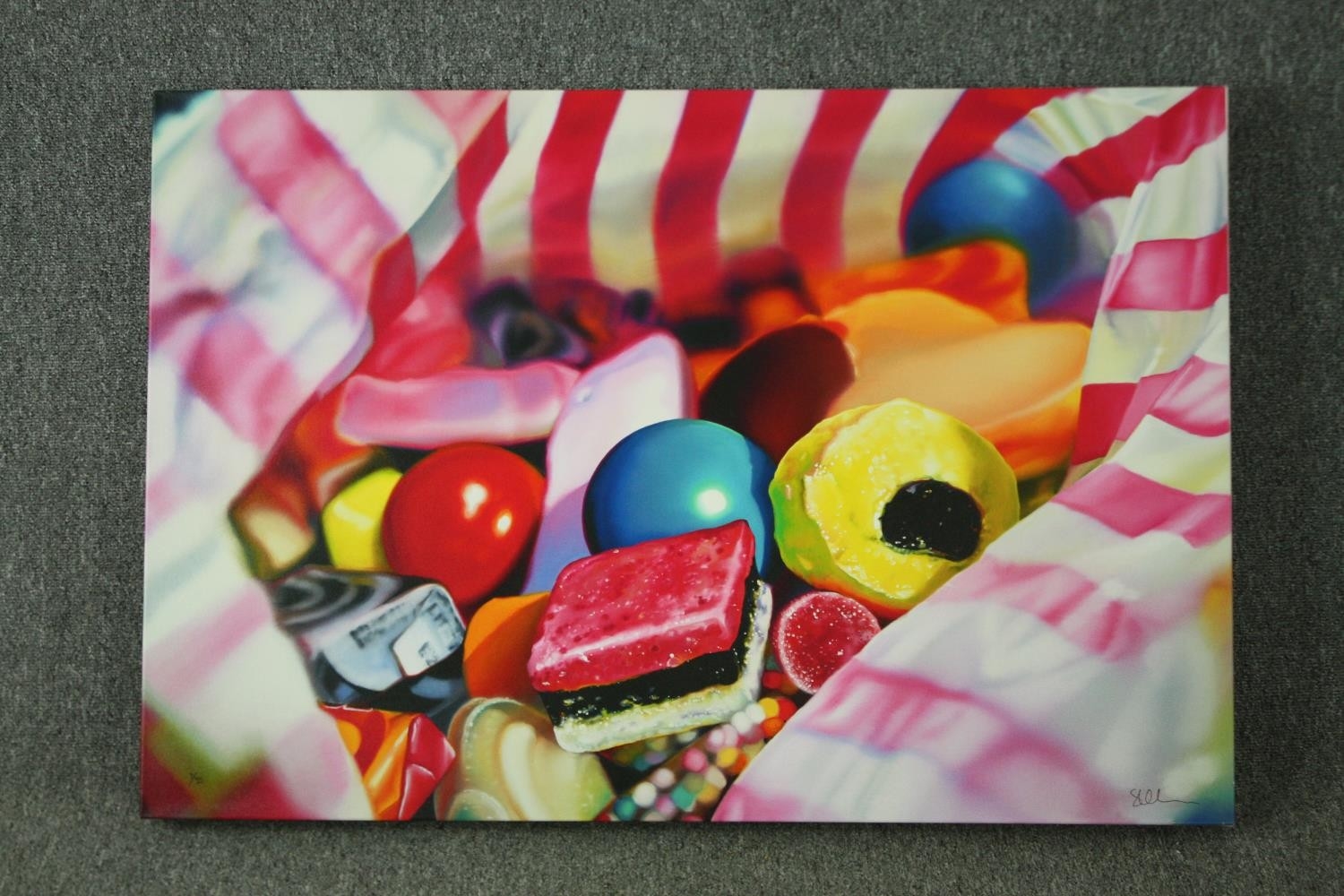 Sarah Graham | Pix & Mix | MutualArt