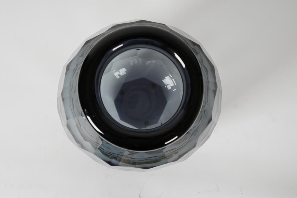 Ivan Baj | Arcade Murano: Paloma Murano Glass Faceted Vase (21st ...