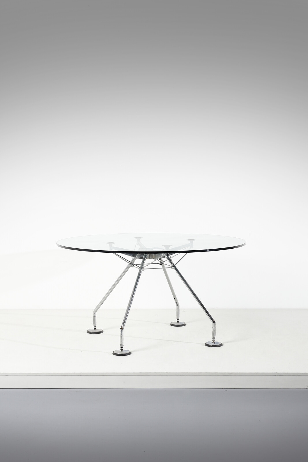 Norman Foster | Table of the Nomos series for Tecno, Varedo (1986 ...