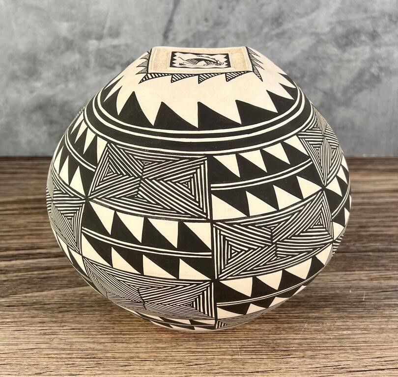 Westly Begaye | Westly Begaye Acoma Pueblo Indian Pot | MutualArt
