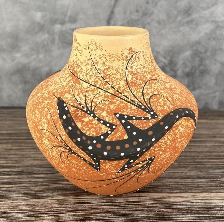 Deldrick Cellicion | Deldrick & Lorenda Cellicion Zuni Pueblo Pot ...