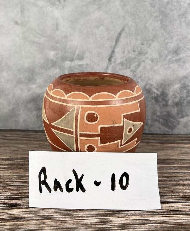 Flora Naranjo | Flora Naranjo Santa Clara Pueblo Indian Pot | MutualArt