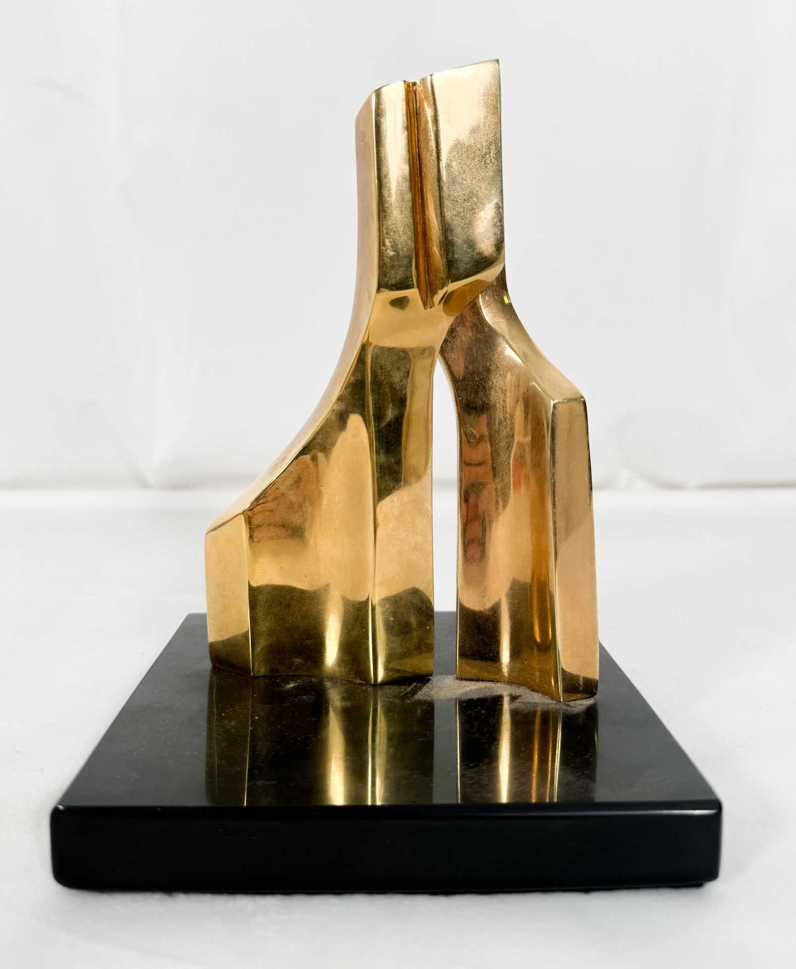 Yves Trudeau | Trudeau, Yves - Sculpture en bronze | MutualArt